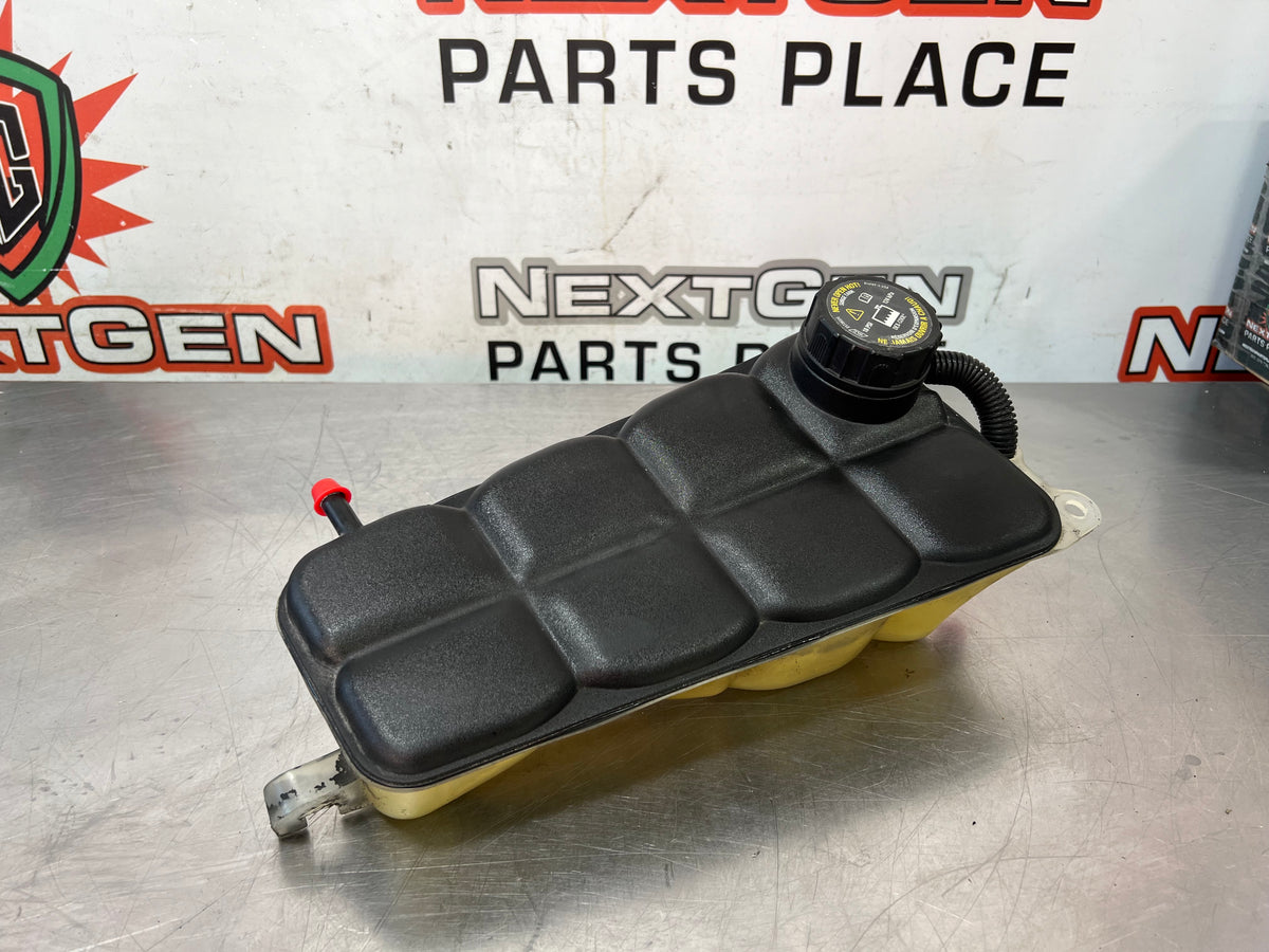 2005 C6 CORVETTE COOLANT EXPANSION TANK RESERVOIR 10304487 OEM #562 ...