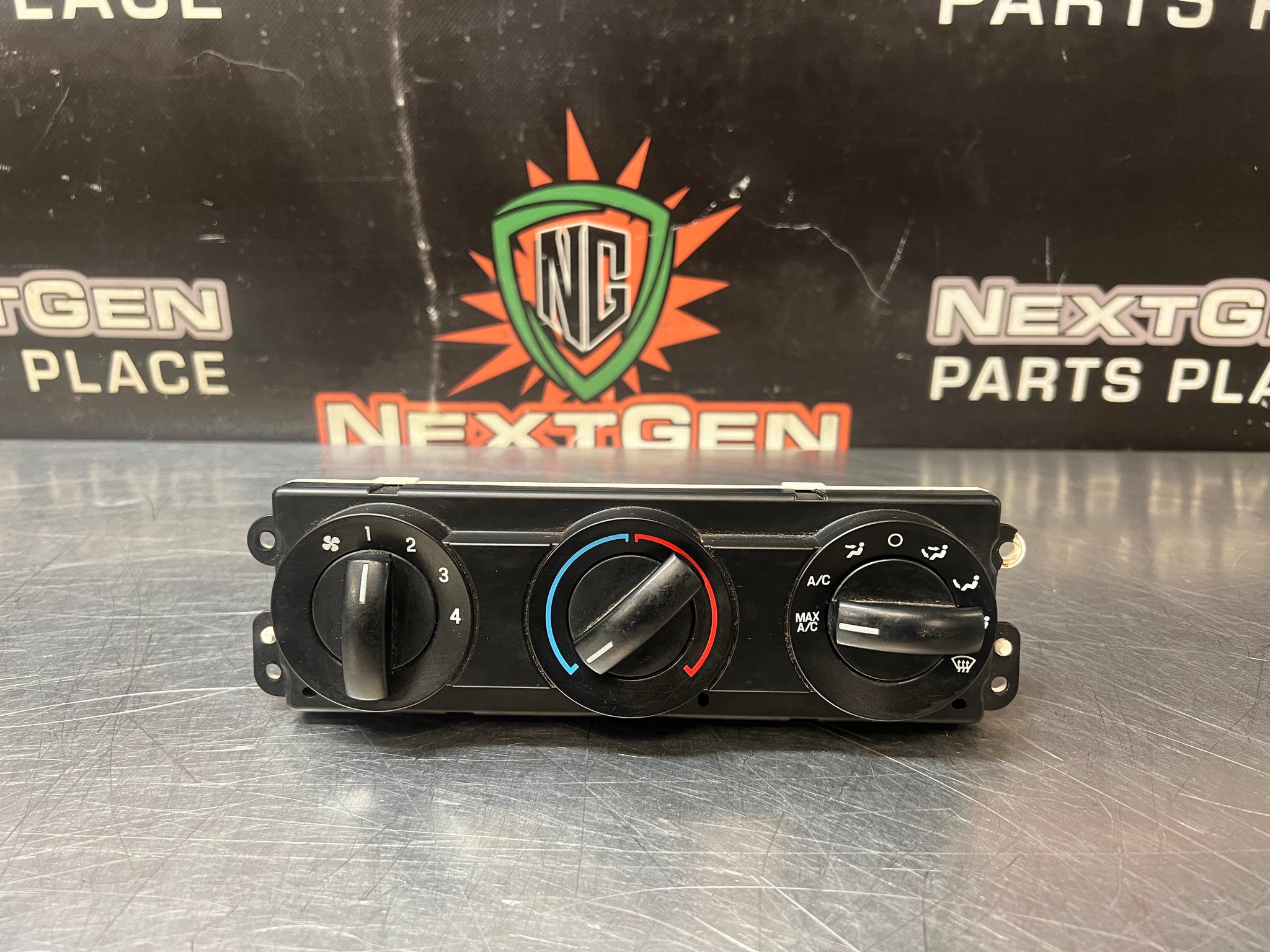 2005 F350 6.0 POWER STROKE CLIMATE CONTROL OEM #1162 – NextGenPartsPlace