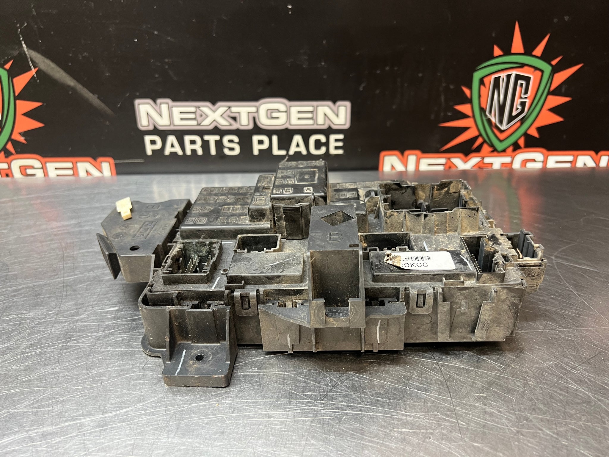 2011 FORD F350 FUSE BOX BODY CONTROL MODULE BCM BC3T-14B476-CF OEM #11 ...