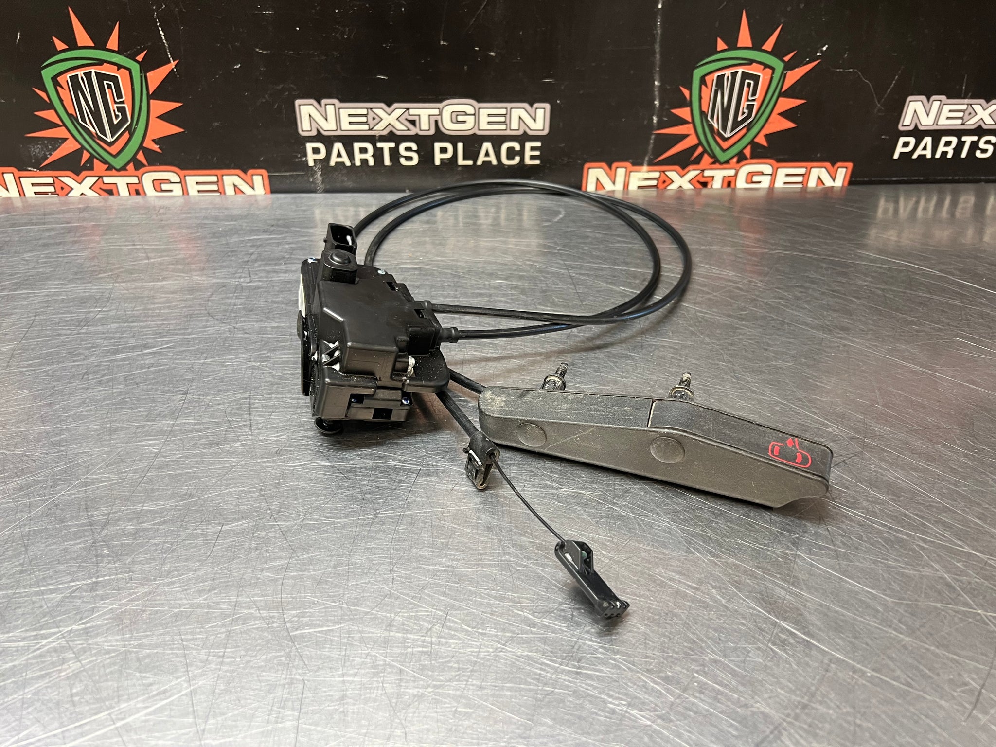 05 - 13 C6 CORVETTE LH DRIVER DOOR LATCH ACTUATOR W/ RELEASE OEM #1266 ...
