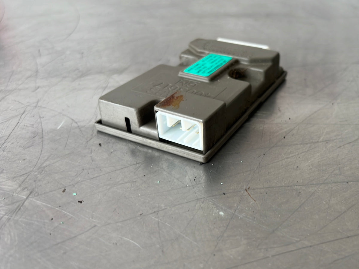 2004 GTO RH PASSENGER SIDE POWER SEAT ACCESS CONTROL MODULE #247 ...