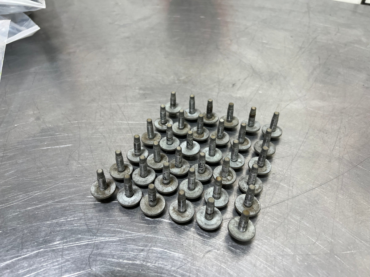 1999 C5 CORVETTE TORQUE TUBE COVER BOLTS OEM #671 – NextGenPartsPlace