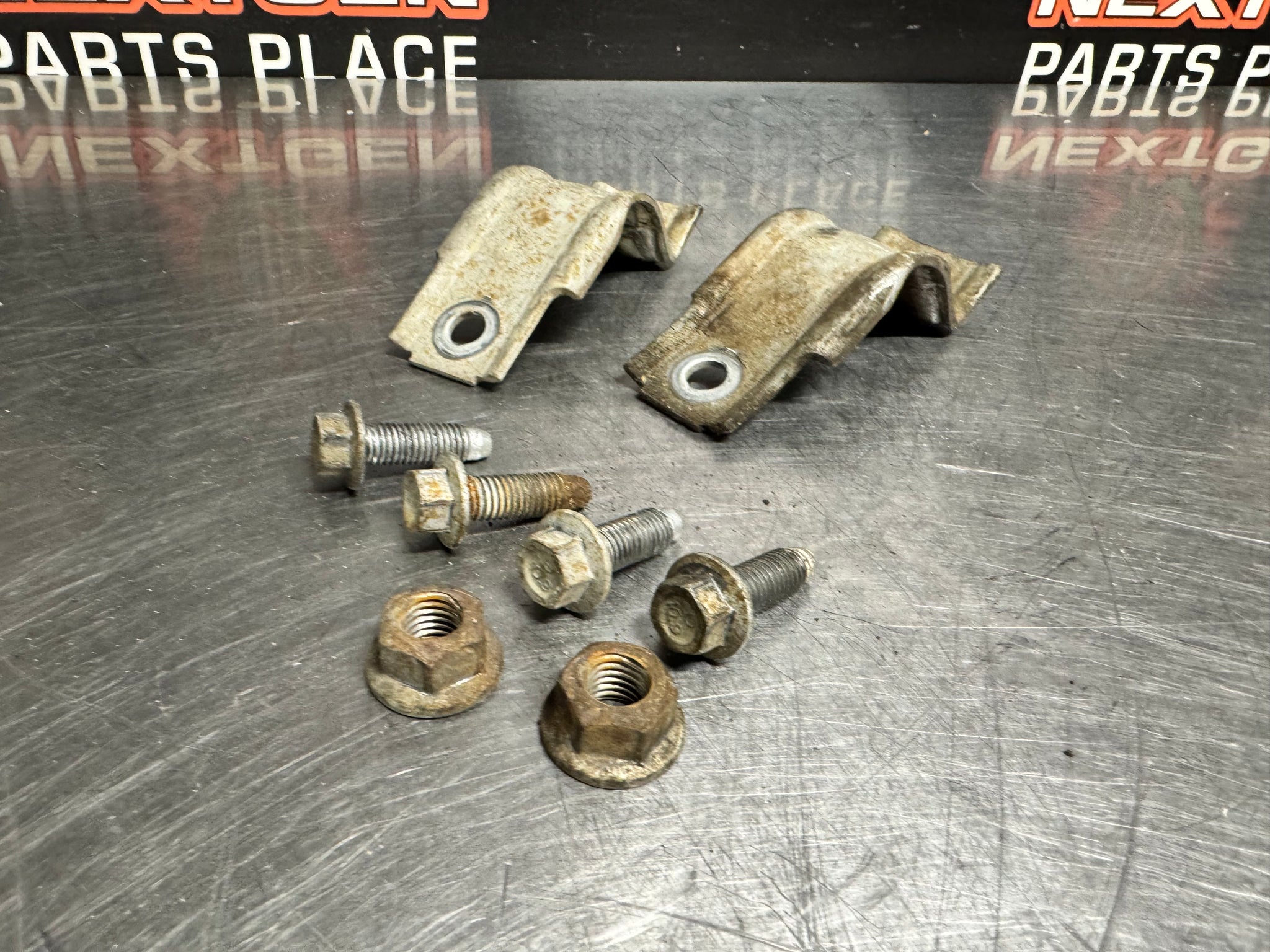 05-13 C6 CORVETTE FRONT SWAY BAR BRACKETS USED OEM (SET OF TWO ...
