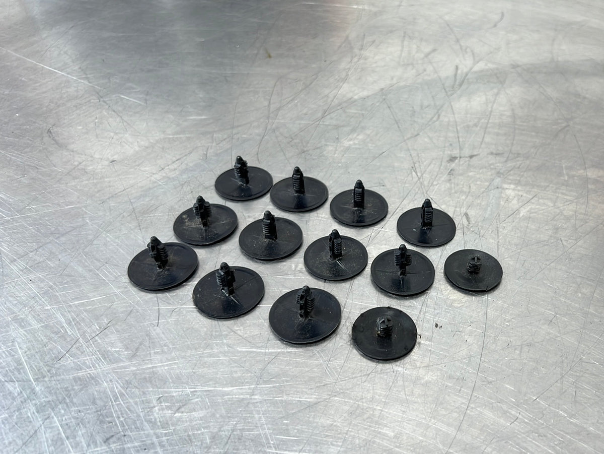 2015 FORD MUSTANG GT HOOD INSULATOR CLIP KIT OEM #401 – NextGenPartsPlace