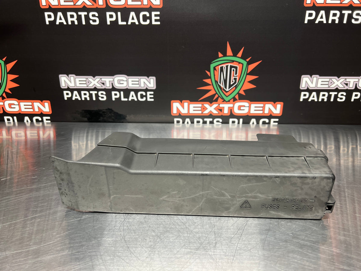 2006 PONTIAC GTO HOOD FUSE BOX COVER LID 92170155 OEM #762 ...