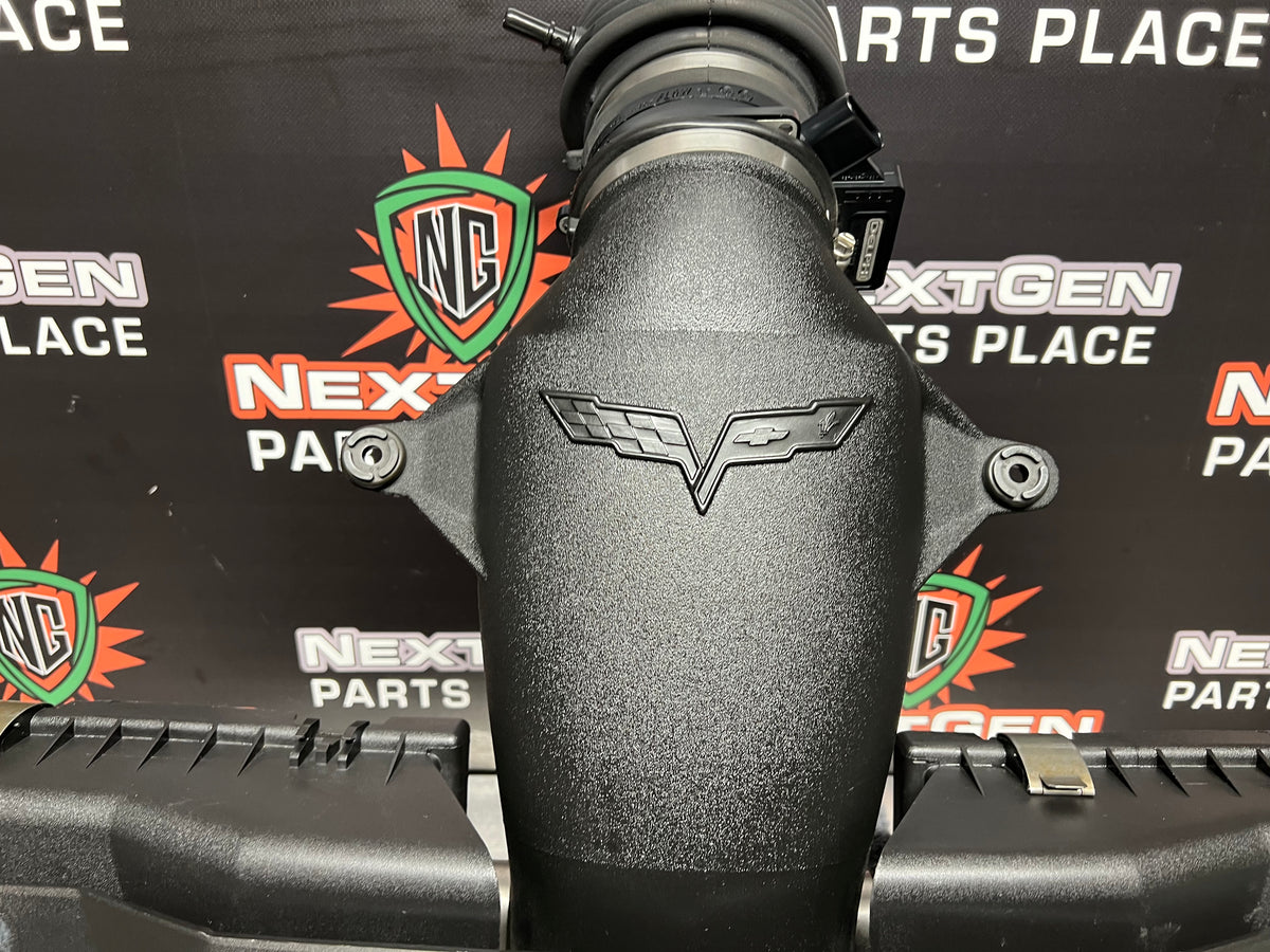 05-07 LS2 C6 CORVETTE AIR INTAKE FILTER WITH MAF SENSOR AND INTAKE COU ...