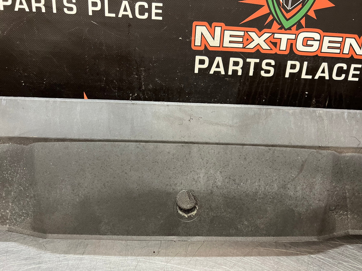 05-13 C6 CORVETTE AIR INTAKE CLEANER SPLASH SHIELD 10381295 #1194 ...