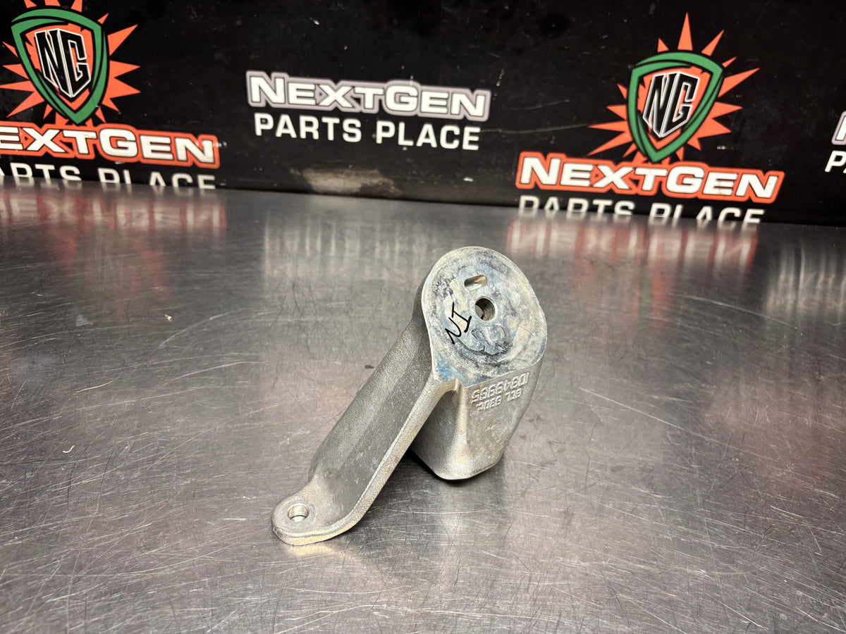 2007 C6 CORVETTE RH MOTOR MOUNT BRACKET OEM 10349965 #3996 ...