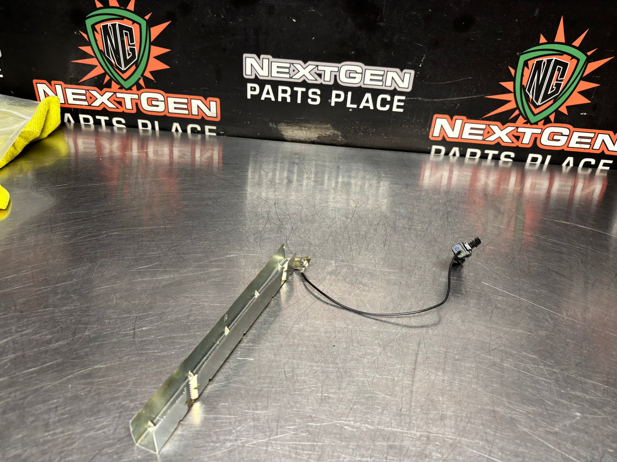 14-19 C7 CORVETTE RADIO ANTENNA OEM 23182588 #1181 – NextGenPartsPlace