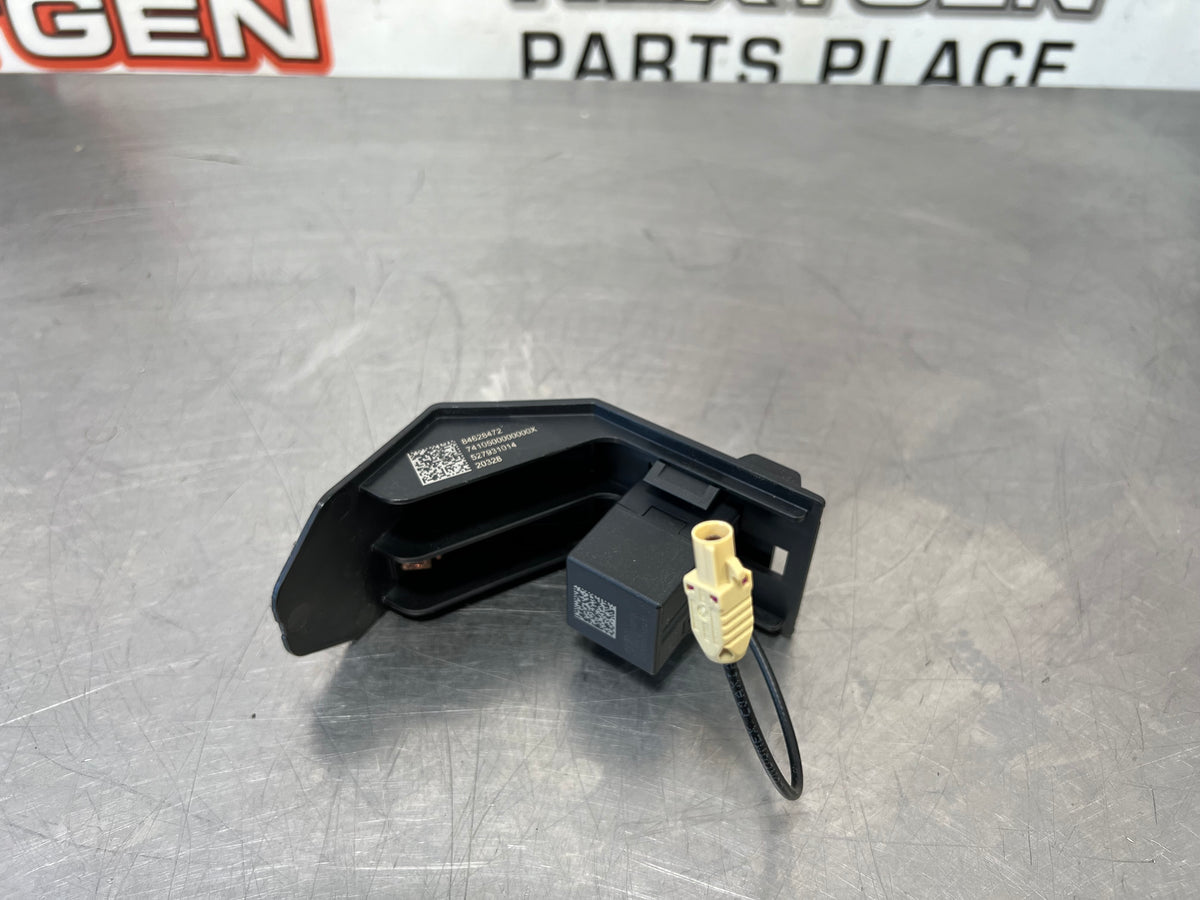 2022 CAMARO SS AUXILIARY WIRELESS INTERFACE ANTENNA MODULE & BRACKET O ...