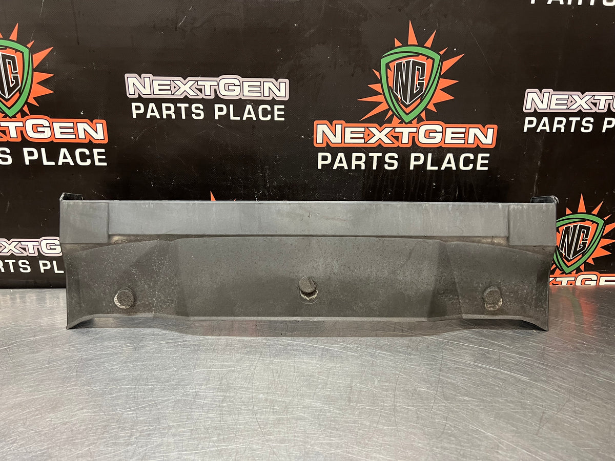 05-13 C6 CORVETTE AIR INTAKE CLEANER SPLASH SHIELD 10381295 #1194 ...