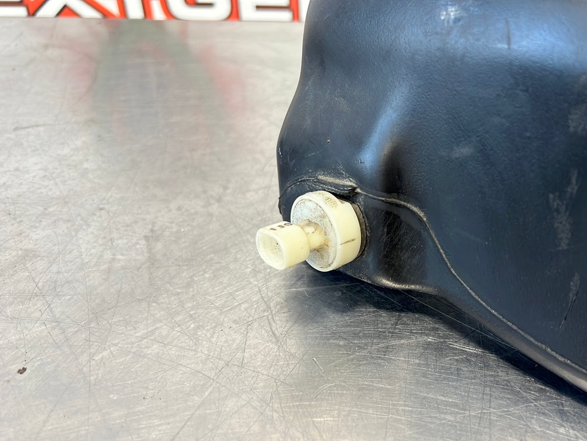 97-04 C5 CORVETTE WINDSHIELD WASHER FLUID RESERVOIR W/ PUMP OEM 221548 ...