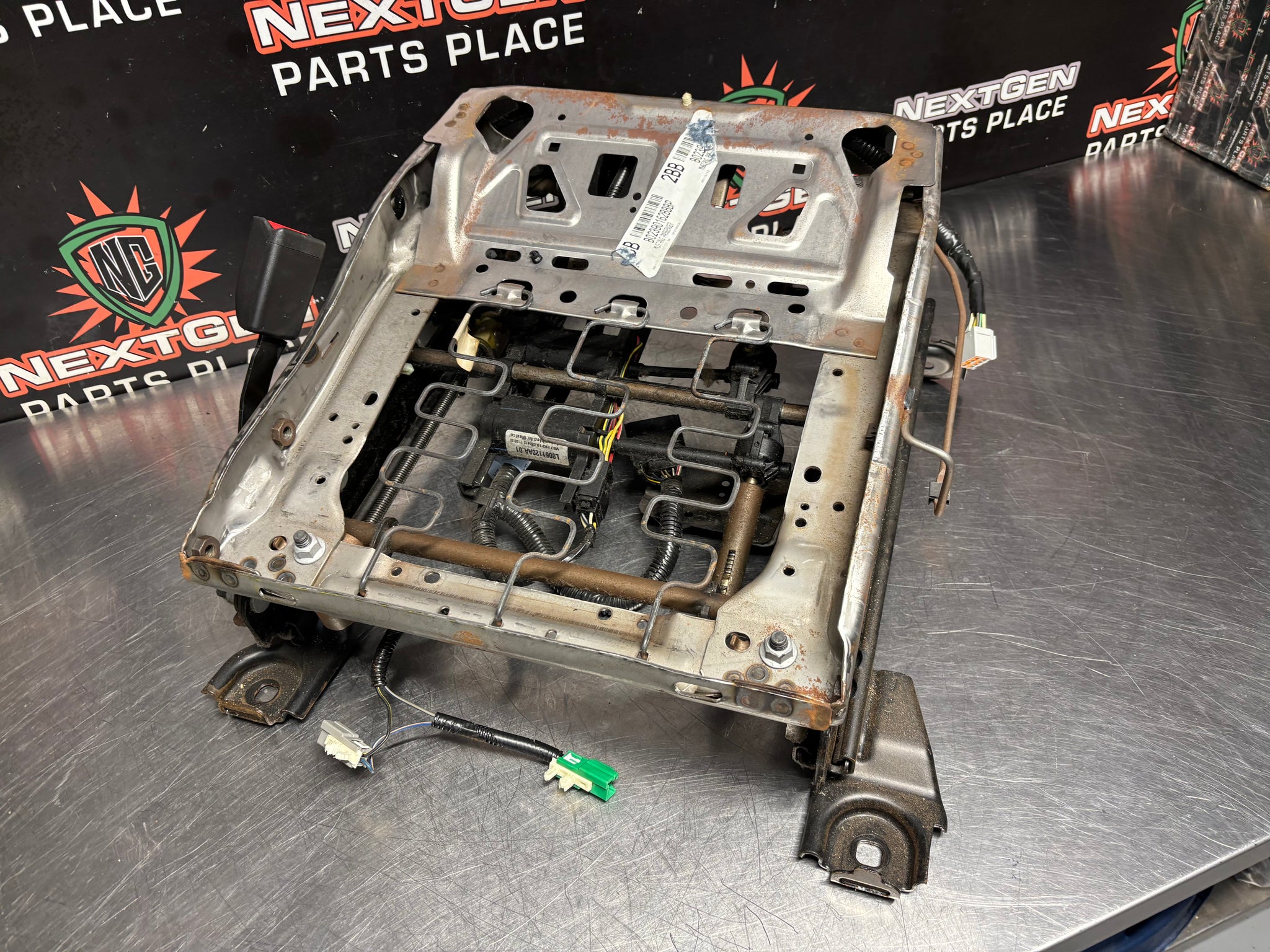 11-14 FORD MUSTANG RH PASSENGER POWER SEAT TRACK OEM #1176 ...