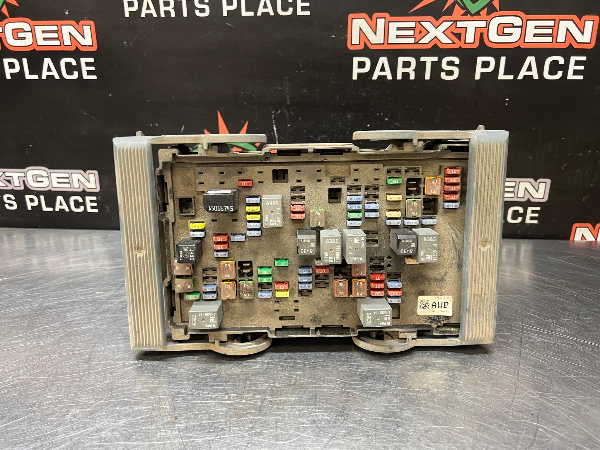 2012 CHEVY SILVERADO DIESEL 6.6 UNDERHOOD FUSE BOX 22798216 OEM #1133 ...