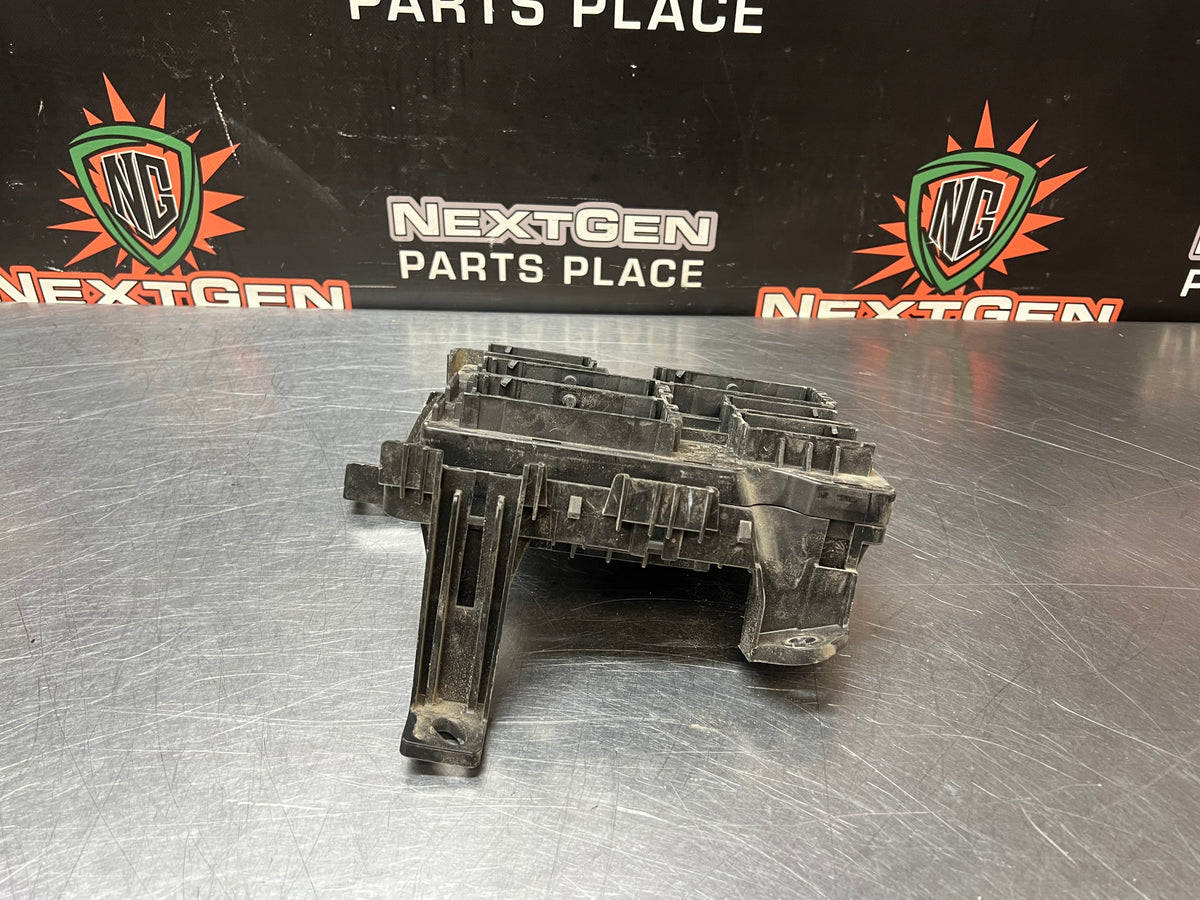2018 CHEVY SILVERADO 2500HD BODY HARNESS JUNCTION BOX 23195441 OEM #11 ...