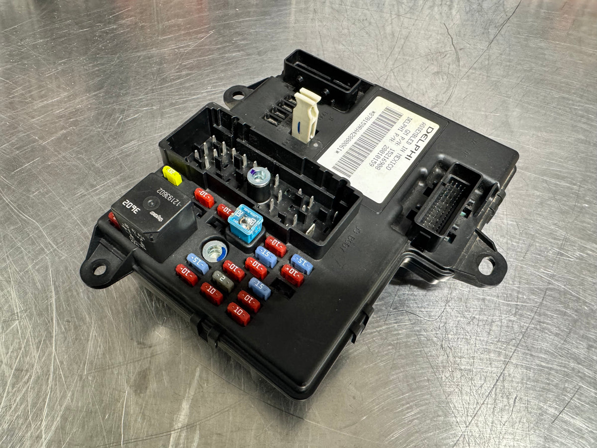 2005 C6 CORVETTE BODY CONTROL MODULE BCM FUSE BOX 15216908 28010159 US ...