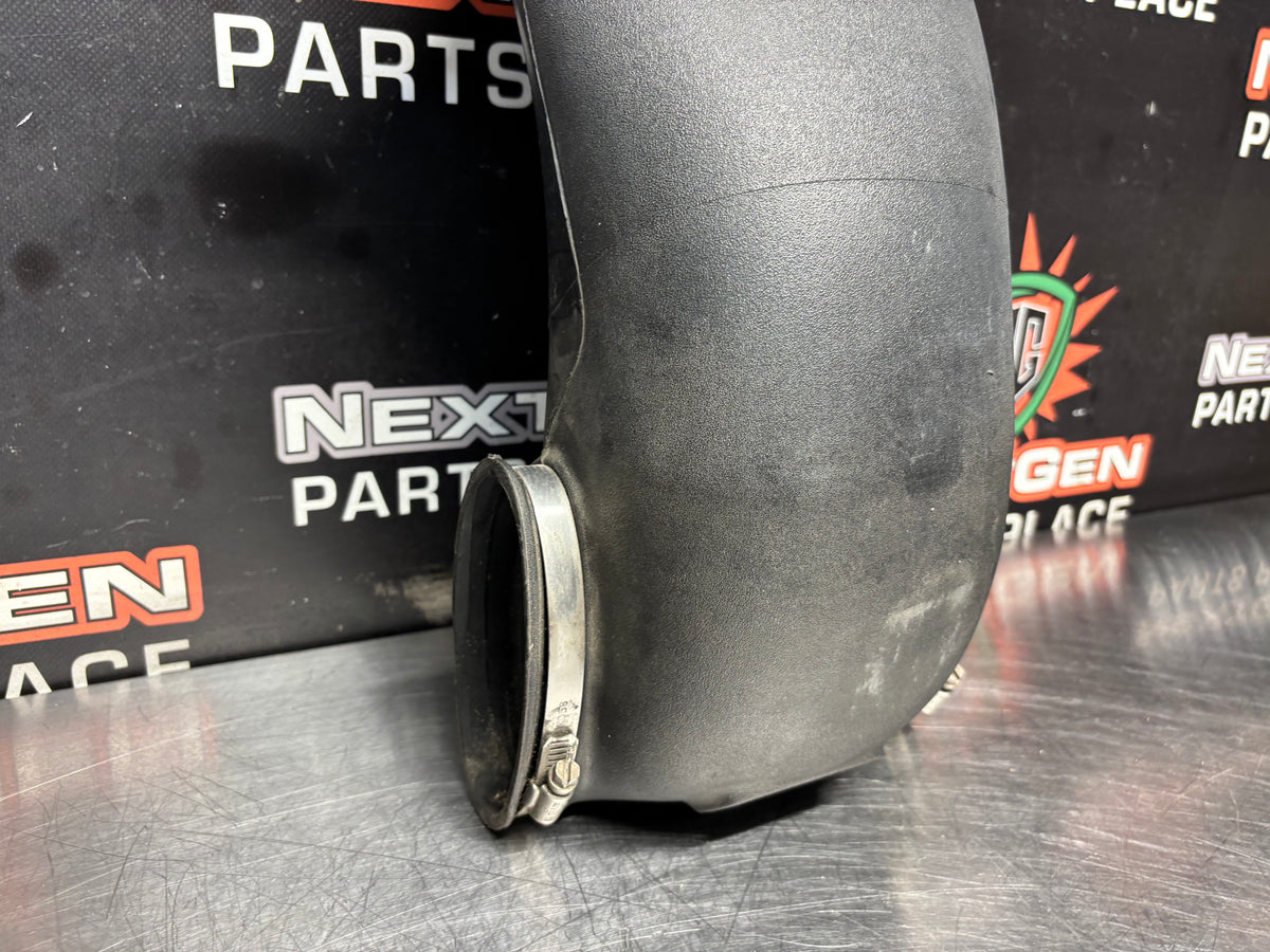 05-07 LS2 C6 CORVETTE AIR INTAKE BRIDGE 25351524 OEM #1080 ...