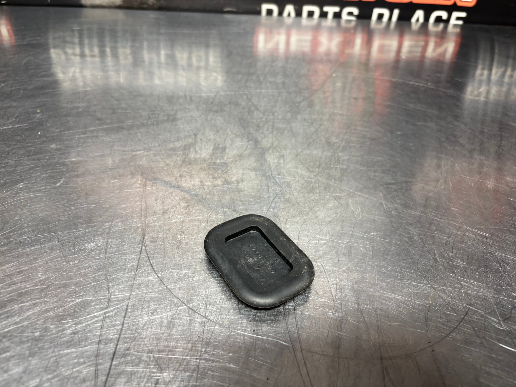 97-04 C5 CORVETTE DOOR BOTTOM ACCESS DRAIN PLUGS 10283990 OEM ...