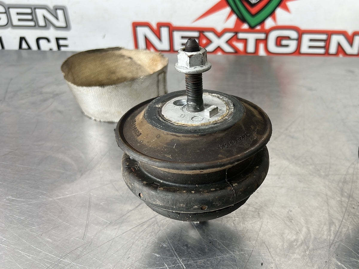 97-04 C5 CORVETTE MOTOR MOUNT BUSHINGS PUCKS PAIR OEM #303 ...