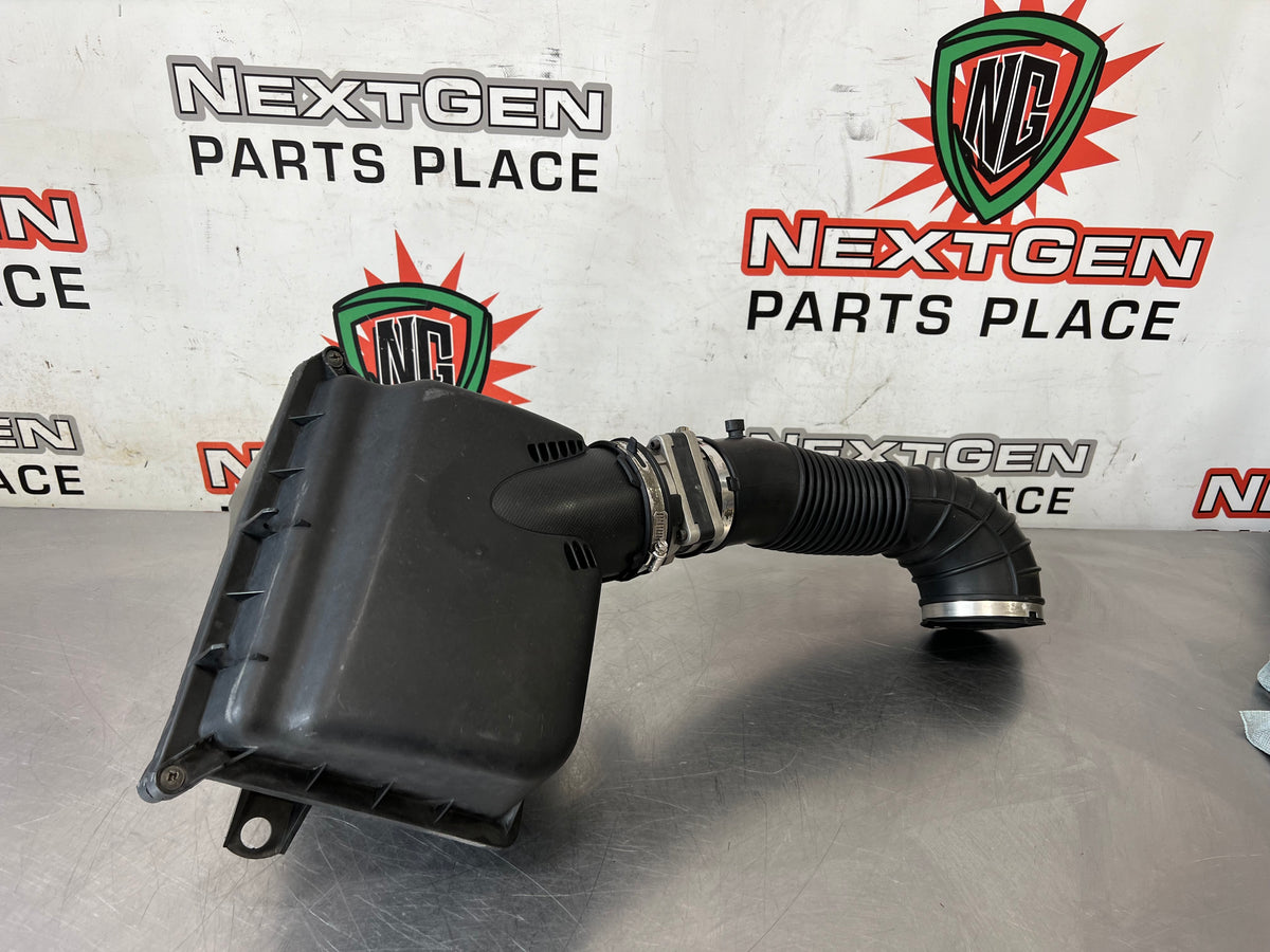 2004 PONTIAC GTO AIR INTAKE ASSEMBLY W MAF SENSOR OEM #560 ...