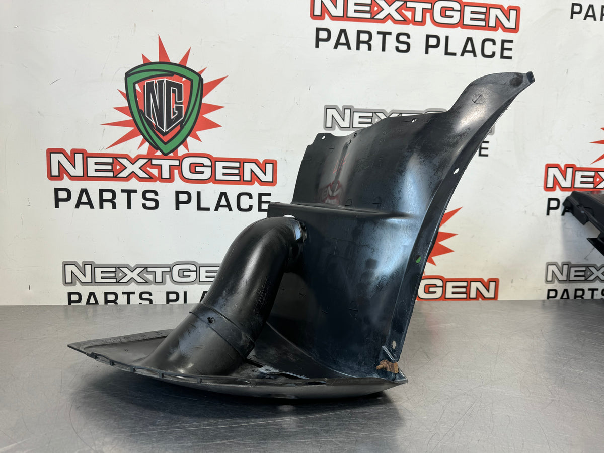 05-13 C6 CORVETTE LF WHEEL LINER FENDER LINER BRAKE DUCT 15233301 1525 ...