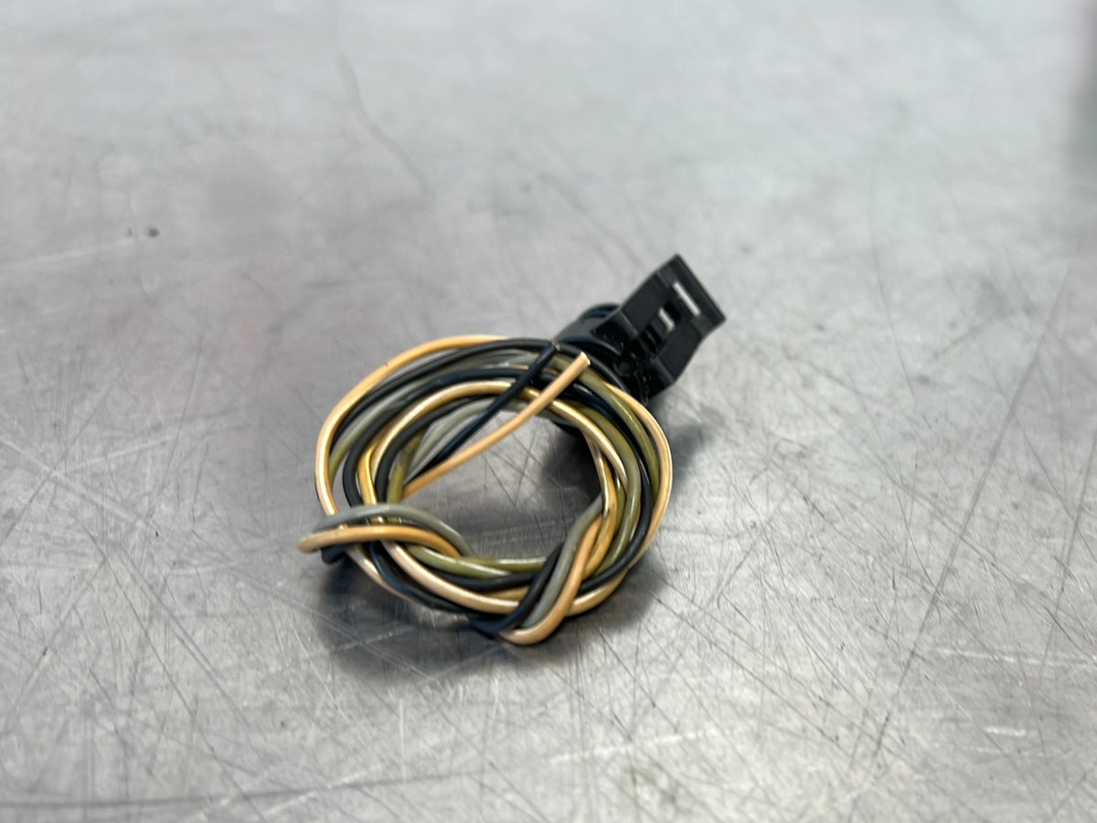 97-04 C5 CORVETTE OIL PRESSURE SENSOR PIGTAIL OEM – NextGenPartsPlace