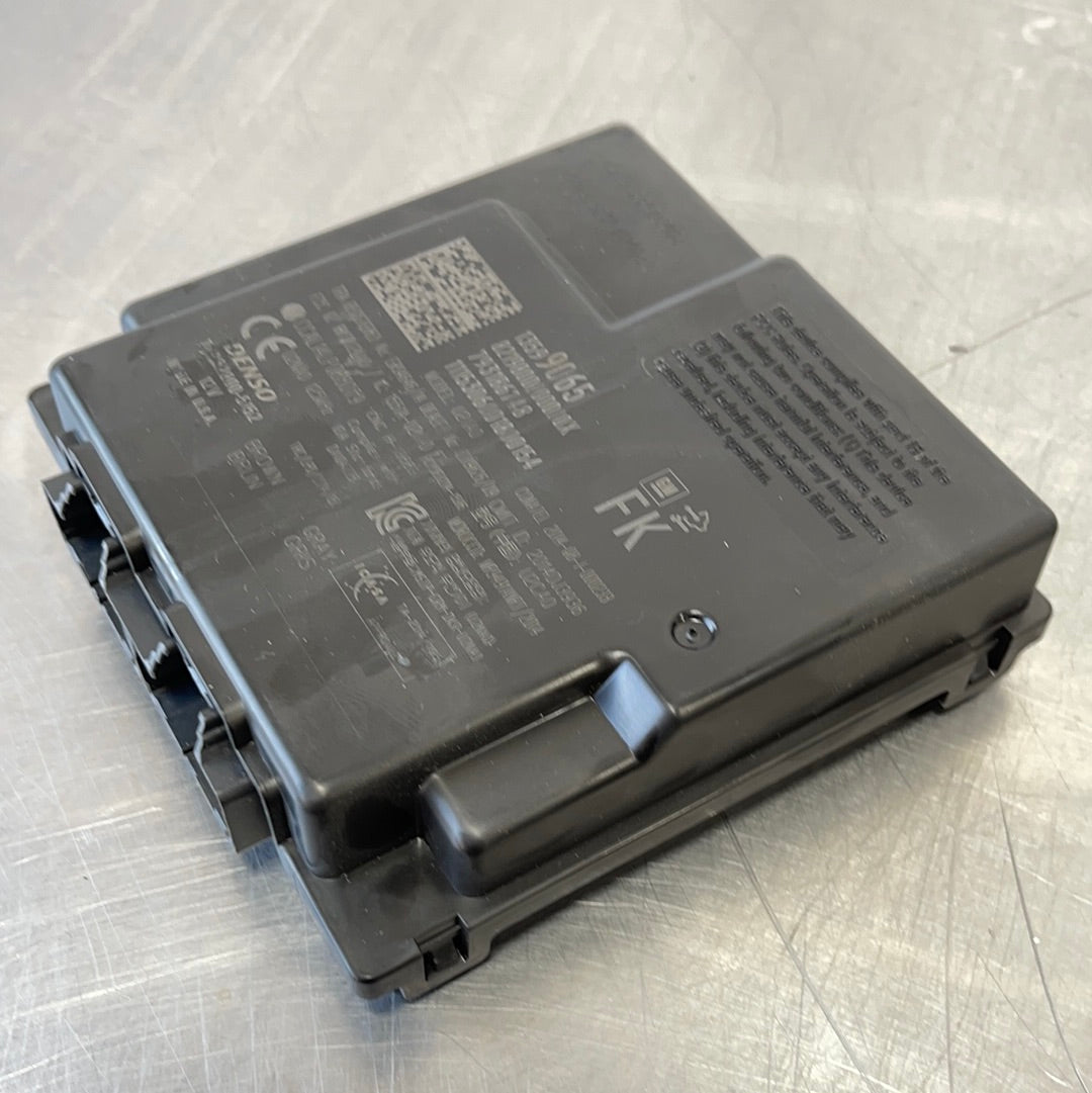 2016-2018 Camaro SS Keyless Entry Control Module OEM 13599065 #43 ...