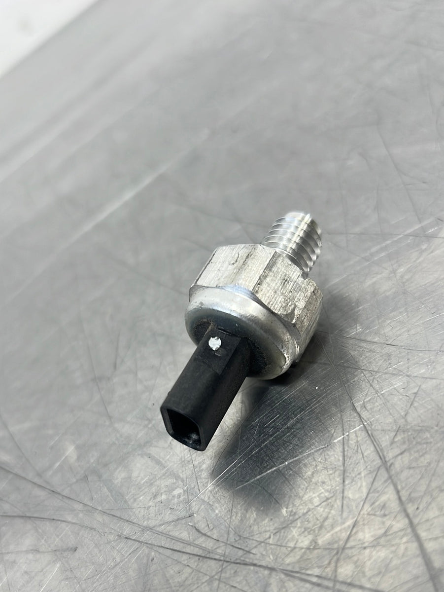 GEN V LT1 OIL PRESSURE SENSOR 12637356 OEM – NextGenPartsPlace