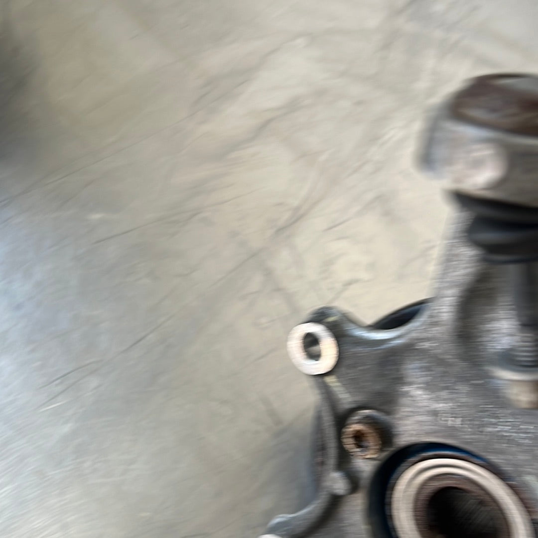 05 - 13 C6 CORVETTE RIGHT REAR KNUCKLE SPINDLE HUB ASSEMBLY USED OEM ...