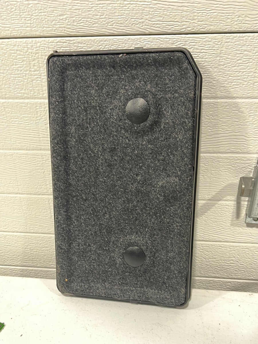 05-13 C6 CORVETTE LH CARGO COMPARTMENT COVER OEM – NextGenPartsPlace