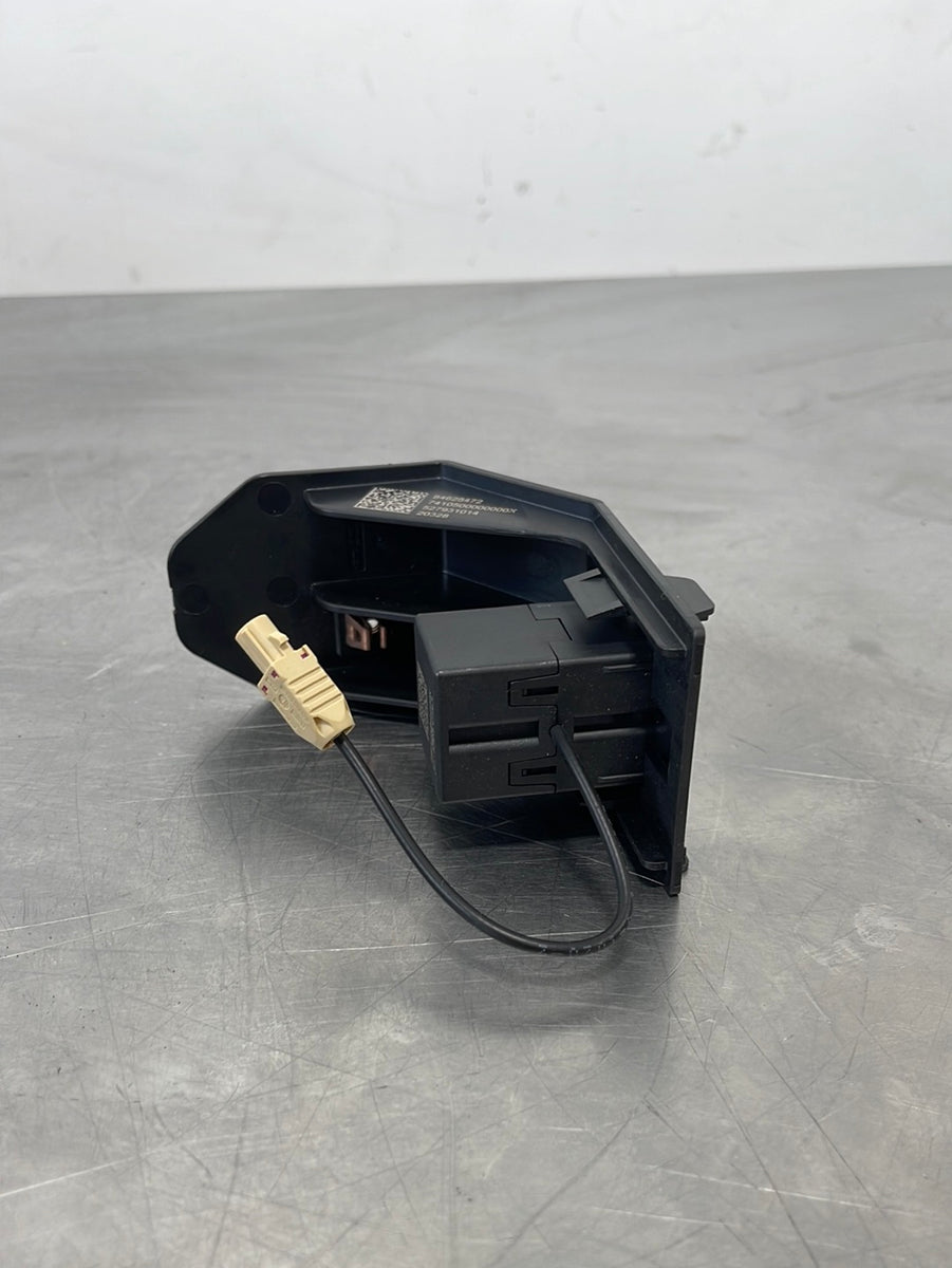 2022 CAMARO SS AUXILIARY WIRELESS INTERFACE ANTENNA MODULE & BRACKET O ...