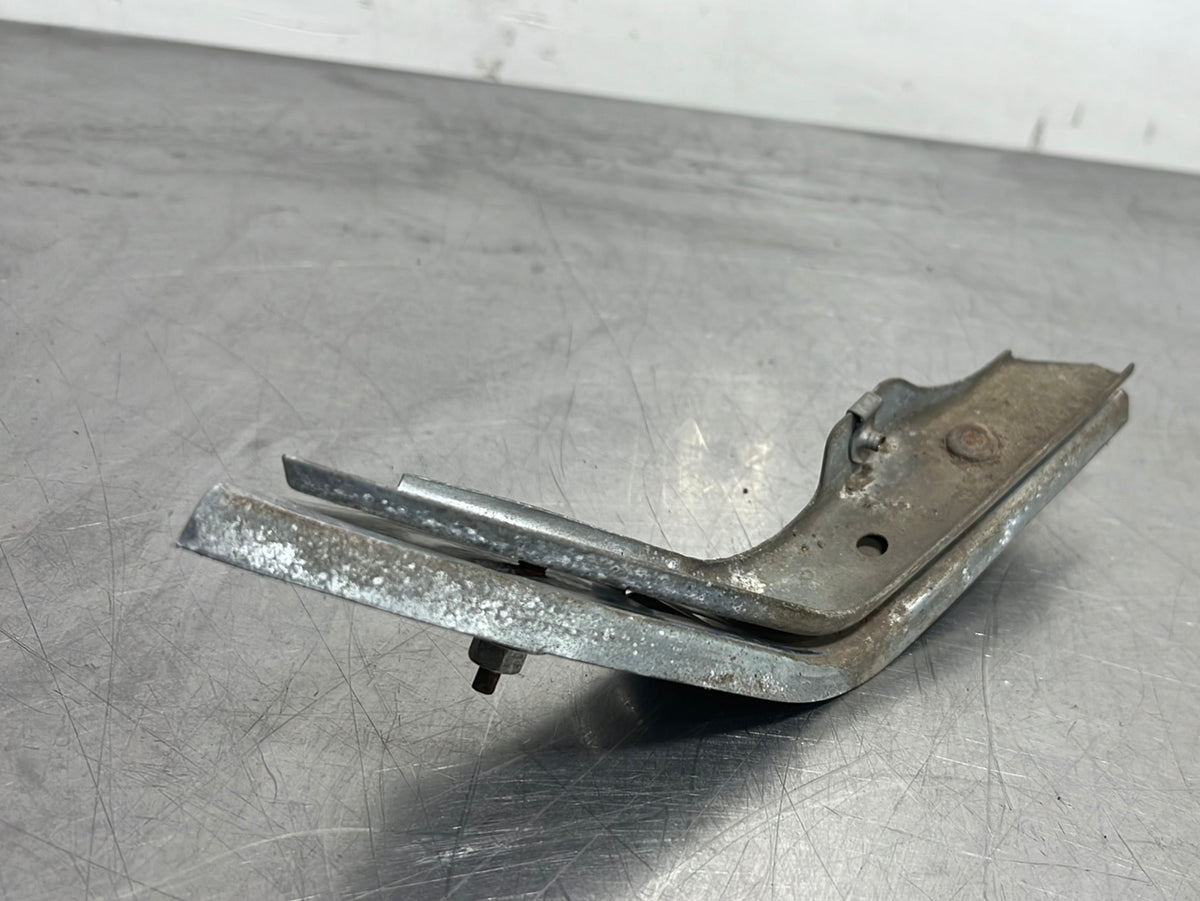1997-2004 C5 CORVETTE FRONT LH DRIVER SIDE BUMPER TO FENDER BRACKET OE ...
