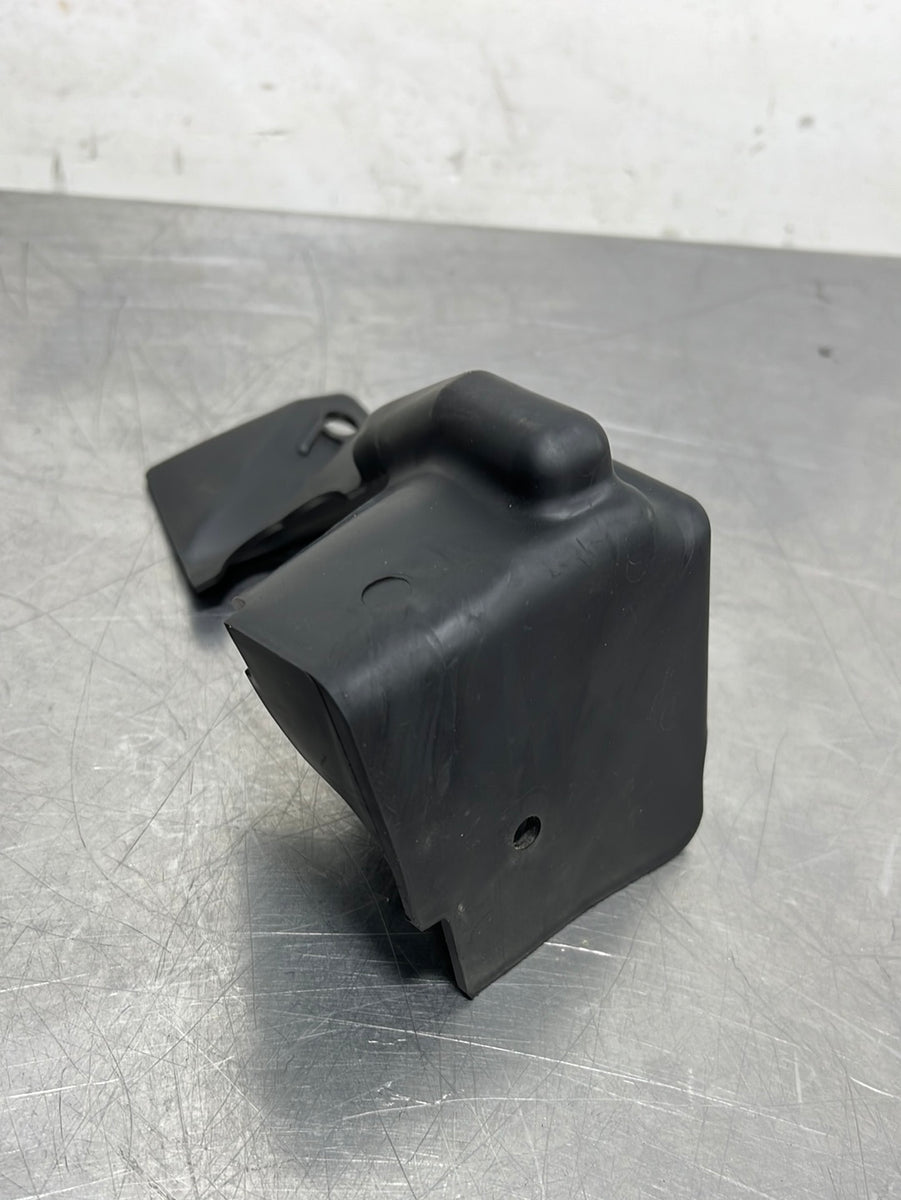 16-22 CAMARO SS AIR INTAKE BAFFLE SPLASH SHIELD OEM 23507394 #133 ...